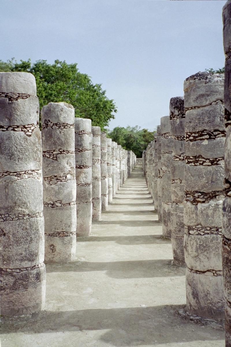 Plaza of a Thousand Columns | NCpedia