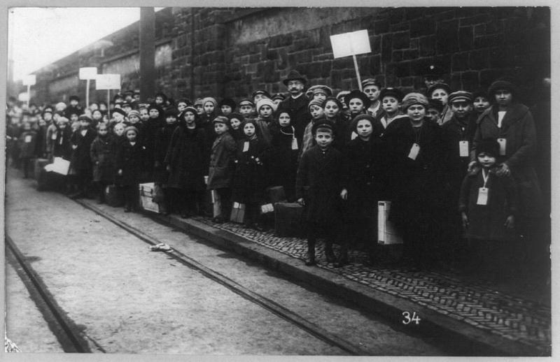 Strike in Lawrence, Massachusetts, with children posed on sidewalk ...