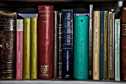 Philosophy book shelf | NCpedia
